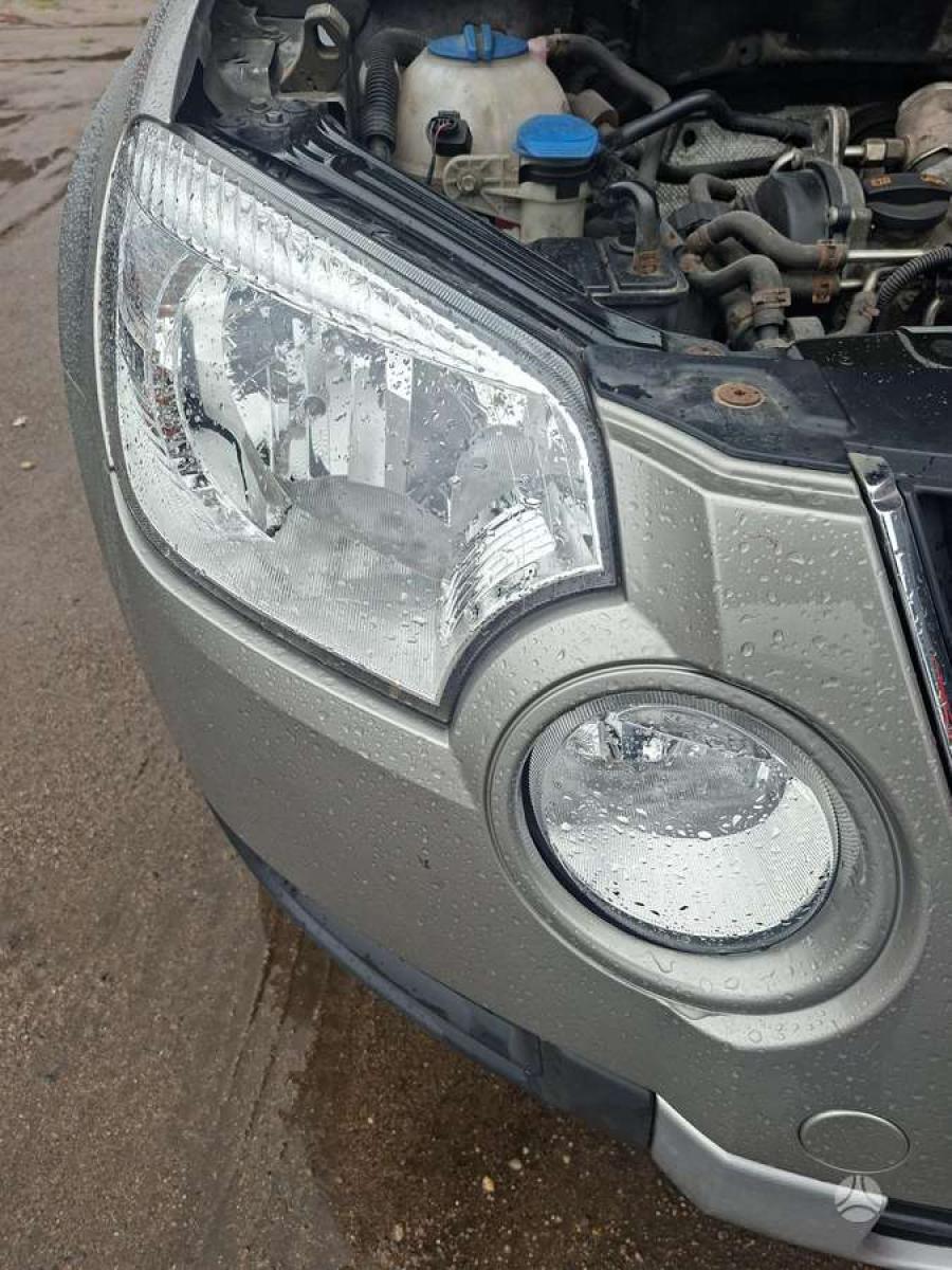 Brown Skoda Yeti 2013 in Vilnius, with an engine capacity of 1.20 L and mileage of 122 thousand km for 3700 €, photo 21 on AUTOMOTO.COM.LV