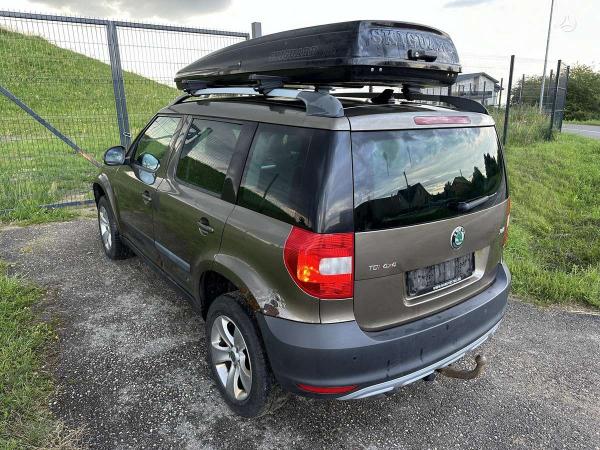 Brūns Skoda Yeti 2010 Prienai, ar dzinēja tilpumu 2.00 L un nobraukumu 302 tūkst. km par 2150 €, foto 3 vietnē AUTOMOTO.COM.LV