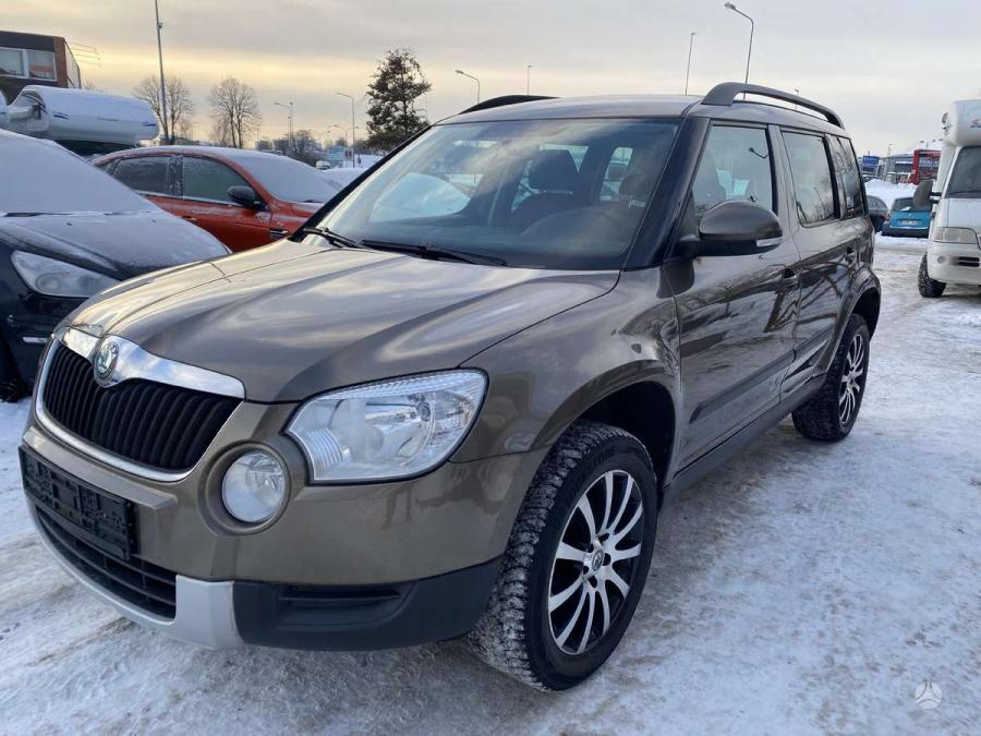 Brown Skoda Yeti 2011 in Klaipeda, with an engine capacity of 1.20 L and mileage of 146 thousand km for 3999 €, photo 1 on AUTOMOTO.COM.LV
