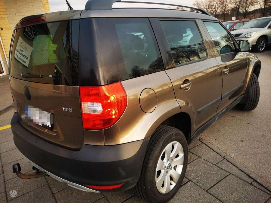 Brūns Skoda Yeti 2012 Viļņa, ar dzinēja tilpumu 1.20 L un nobraukumu 186 tūkst. km par 4790 €, foto 5 vietnē AUTOMOTO.COM.LV