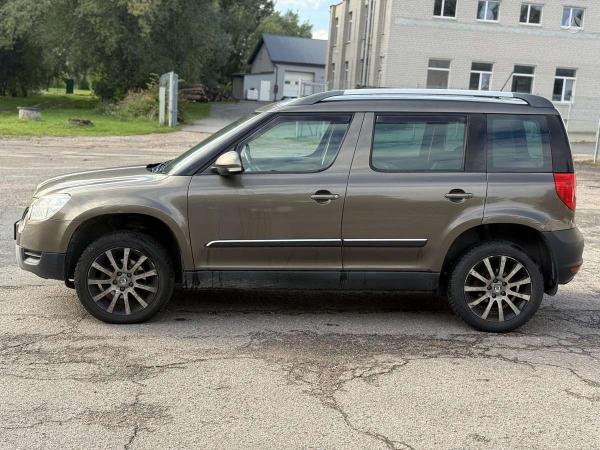 Шкода Ети 2012 в Мариямполе на AUTOMOTO.COM.LV Коричневый Шкода Ети 2012 в Мариямполе, объемом двигателя 2.00 л и пробегом 200 тыс. км за 3300 €, фото 3 на AUTOMOTO.COM.LV