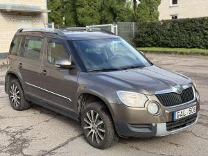 Brown Skoda Yeti 2012 in Marijampole, with an engine capacity of 2.00 L and mileage of 200 thousand km for 3300 €, photo 6 on AUTOMOTO.COM.LV