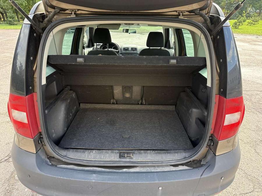 Brown Skoda Yeti 2012 in Marijampole, with an engine capacity of 2.00 L and mileage of 200 thousand km for 3300 €, photo 11 on AUTOMOTO.COM.LV