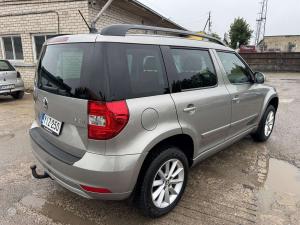 Brown Skoda Yeti 2015 in Siauliai, with an engine capacity of 1.40 L and mileage of 219 thousand km for 6999 €, photo 7 on AUTOMOTO.COM.LV