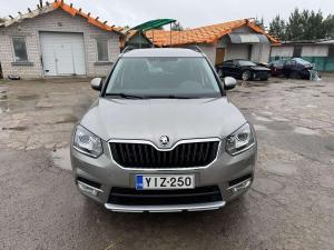 Brown Skoda Yeti 2015 in Siauliai, with an engine capacity of 1.40 L and mileage of 219 thousand km for 6999 €, photo 8 on AUTOMOTO.COM.LV