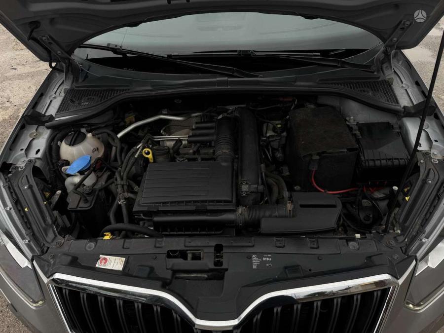 Brown Skoda Yeti 2015 in Siauliai, with an engine capacity of 1.40 L and mileage of 219 thousand km for 6999 €, photo 10 on AUTOMOTO.COM.LV