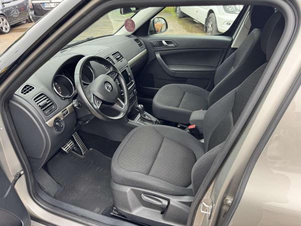 Brūns Skoda Yeti 2015 Šauļi, ar dzinēja tilpumu 1.40 L un nobraukumu 219 tūkst. km par 6999 €, foto 10 vietnē AUTOMOTO.COM.LV