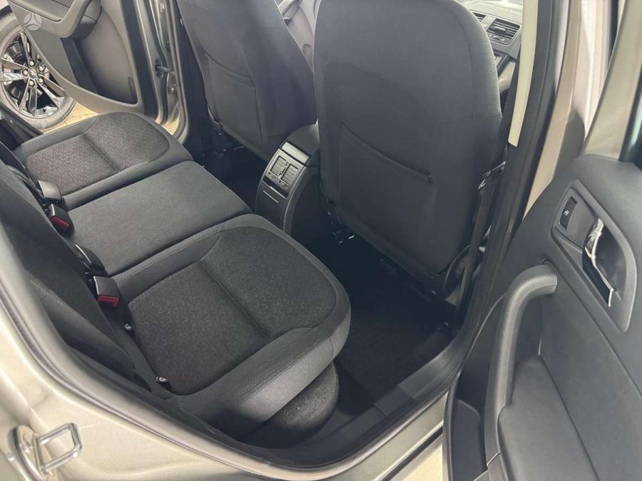 Brown Skoda Yeti 2015 in Siauliai, with an engine capacity of 1.40 L and mileage of 219 thousand km for 6999 €, photo 13 on AUTOMOTO.COM.LV