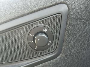 Brown Skoda Yeti 2015 in Siauliai, with an engine capacity of 1.40 L and mileage of 219 thousand km for 6999 €, photo 16 on AUTOMOTO.COM.LV