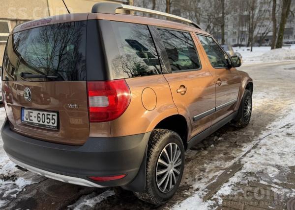 Brown Skoda Yeti 2013 in Riga, with an engine capacity of 2.00 L and mileage of 161 thousand km for 6000 €, photo 4 on AUTOMOTO.COM.LV