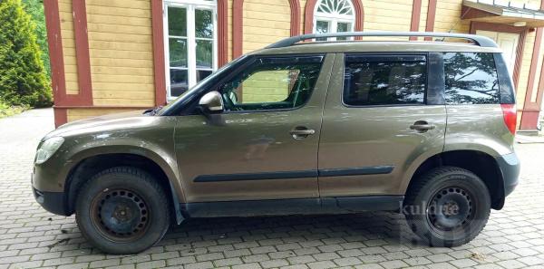 Brown Skoda Yeti 2010 in Tallinn, with an engine capacity of 2.00 L and mileage of 0 thousand km for 1 €, photo 3 on AUTOMOTO.COM.LV