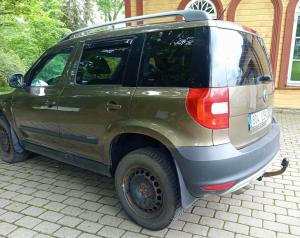 Brūns Skoda Yeti 2010 Tallina, ar dzinēja tilpumu 2.00 L un nobraukumu 0 tūkst. km par 1 €, foto 5 vietnē AUTOMOTO.COM.LV