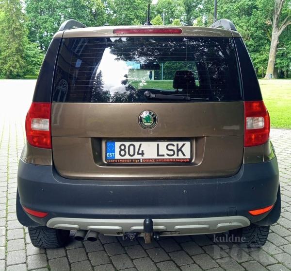 Brown Skoda Yeti 2010 in Tallinn, with an engine capacity of 2.00 L and mileage of 0 thousand km for 1 €, photo 5 on AUTOMOTO.COM.LV