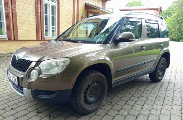 Brown Skoda Yeti 2010 in Tallinn, with an engine capacity of 2.00 L and mileage of 441 thousand km for 3700 €, photo 2 on AUTOMOTO.COM.LV