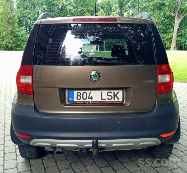 Brown Skoda Yeti 2010 in Tallinn, with an engine capacity of 2.00 L and mileage of 441 thousand km for 3700 €, photo 5 on AUTOMOTO.COM.LV