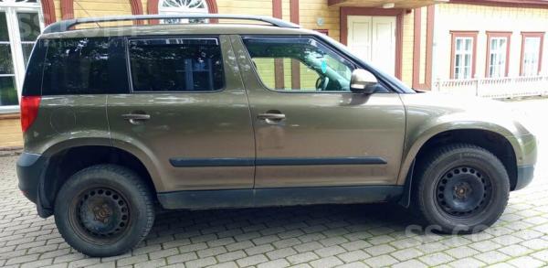 Brown Skoda Yeti 2010 in Tallinn, with an engine capacity of 2.00 L and mileage of 441 thousand km for 3700 €, photo 7 on AUTOMOTO.COM.LV