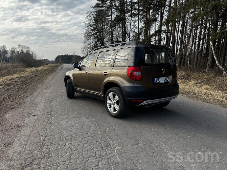 Brown Skoda Yeti 2011 in Riga, with an engine capacity of 2.00 L and mileage of 358 thousand km for 3000 €, photo 5 on AUTOMOTO.COM.LV