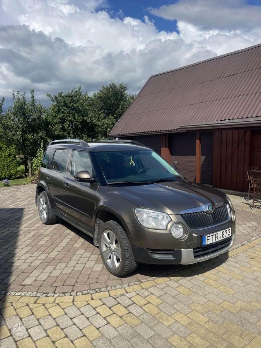 Brown Skoda Yeti 2012 in Rokiskis, with an engine capacity of 1.97 L and mileage of 230 thousand km for 4900 €, photo 1 on AUTOMOTO.COM.LV