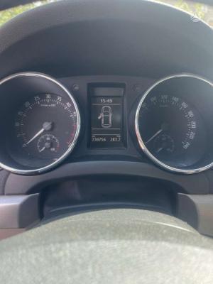 Brown Skoda Yeti 2012 in Rokiskis, with an engine capacity of 1.97 L and mileage of 230 thousand km for 4900 €, photo 8 on AUTOMOTO.COM.LV