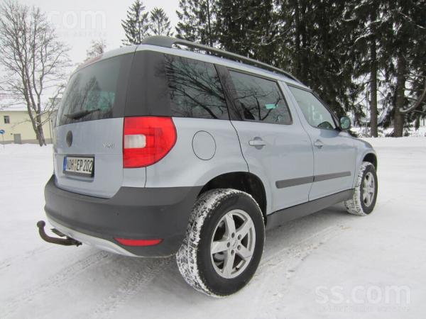Skoda Yeti 2011 in Jelgava, with an engine capacity of 2.00 L and mileage of 274 thousand km for 5150 €, photo 2 on AUTOMOTO.COM.LV