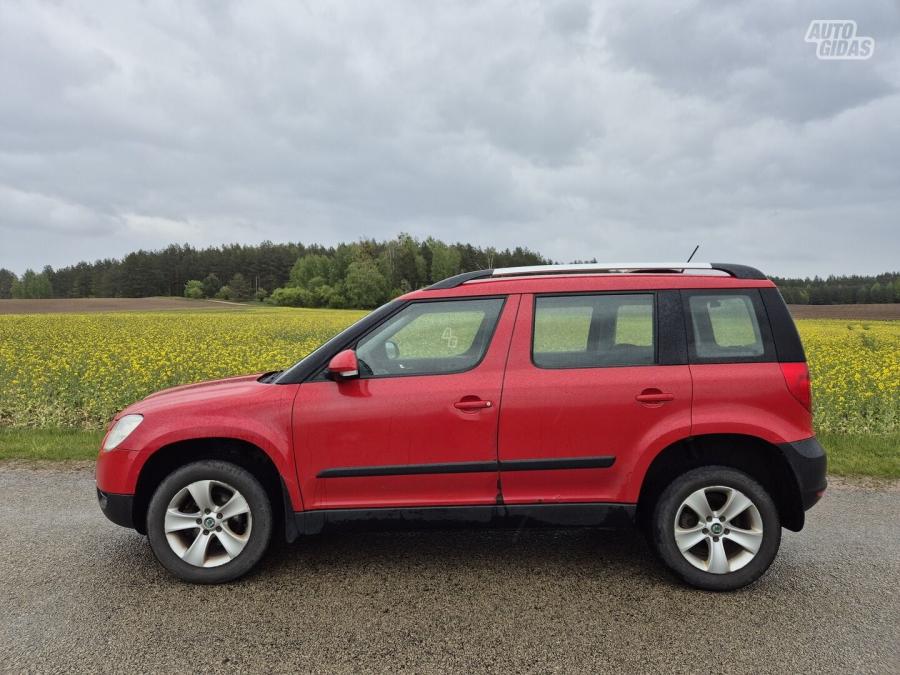 Skoda Yeti 2012 in Vilnius, with an engine capacity of 2.00 L and mileage of 346 thousand km for 4600 €, photo 4 on AUTOMOTO.COM.LV