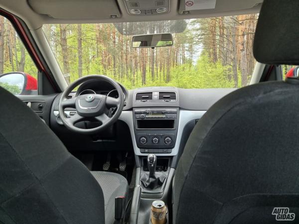 Skoda Yeti 2012 in Vilnius, with an engine capacity of 2.00 L and mileage of 346 thousand km for 4600 €, photo 7 on AUTOMOTO.COM.LV