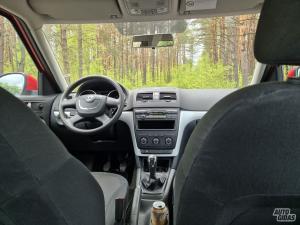 Skoda Yeti 2012 in Vilnius, with an engine capacity of 2.00 L and mileage of 346 thousand km for 4600 €, photo 8 on AUTOMOTO.COM.LV