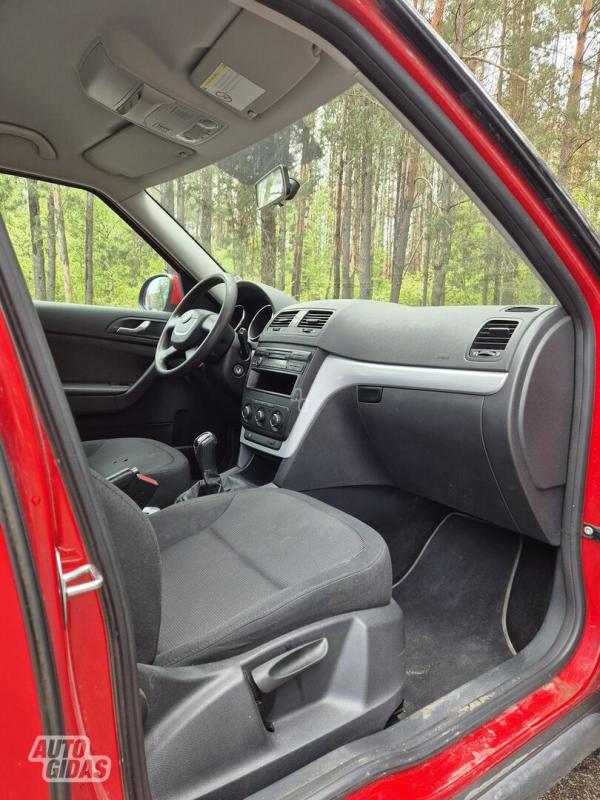 Skoda Yeti 2012 in Vilnius, with an engine capacity of 2.00 L and mileage of 346 thousand km for 4600 €, photo 8 on AUTOMOTO.COM.LV