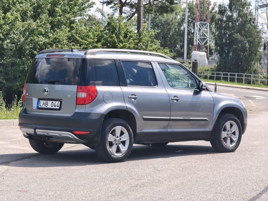 Skoda Yeti 2012 Viļņa, ar dzinēja tilpumu 2.00 L un nobraukumu 200 tūkst. km par 2700 €, foto 4 vietnē AUTOMOTO.COM.LV