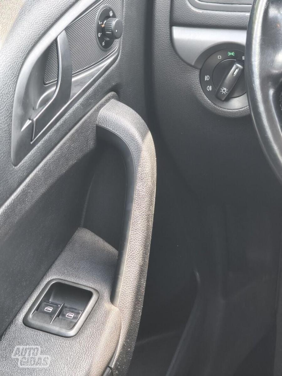 Skoda Yeti 2012 Viļņa, ar dzinēja tilpumu 2.00 L un nobraukumu 200 tūkst. km par 2700 €, foto 10 vietnē AUTOMOTO.COM.LV