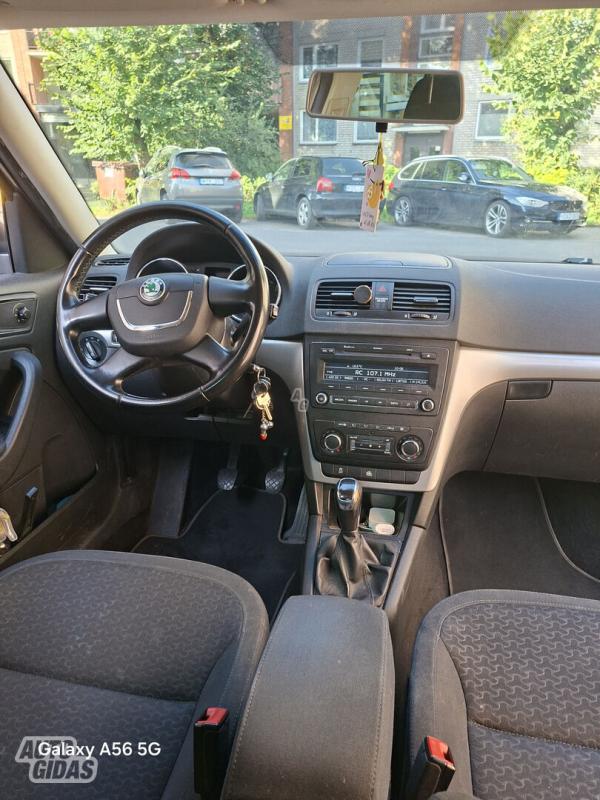 Skoda Yeti 2012 in Kaunas, with an engine capacity of 2.00 L and mileage of 374 thousand km for 3750 €, photo 7 on AUTOMOTO.COM.LV