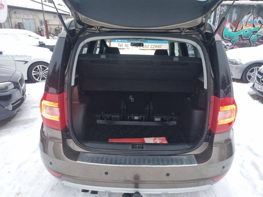 Skoda Yeti 2014 in Ukmerge, with an engine capacity of 2.00 L and mileage of 269 thousand km for 6590 €, photo 9 on AUTOMOTO.COM.LV