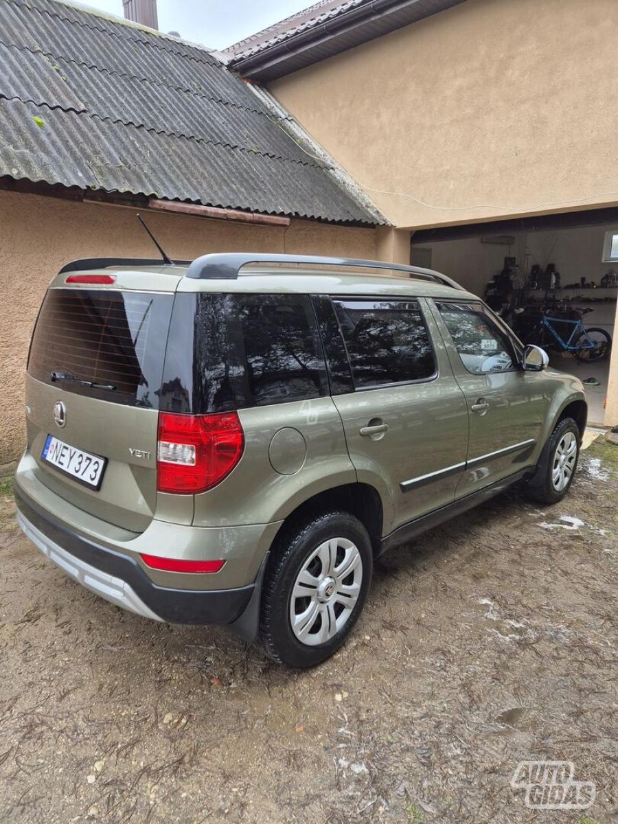 Skoda Yeti 2014 in Jonava, with an engine capacity of 2.00 L and mileage of 360 thousand km for 4550 €, photo 3 on AUTOMOTO.COM.LV