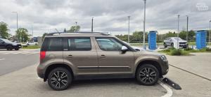 Skoda Yeti 2014 in Vilnius, with an engine capacity of 2.00 L and mileage of 295 thousand km for 9500 €, photo  on AUTOMOTO.COM.LV