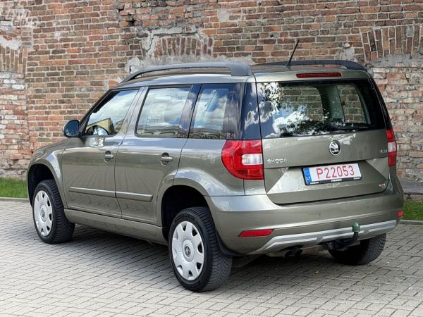 Skoda Yeti 2014 in Kedainiai, with an engine capacity of 2.00 L and mileage of 228 thousand km for 6550 €, photo 5 on AUTOMOTO.COM.LV
