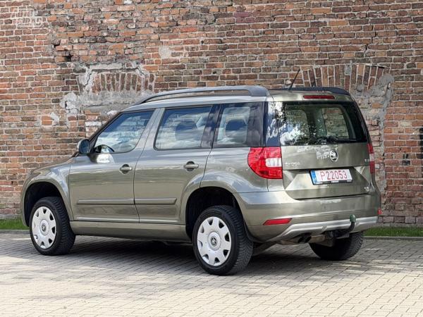 Skoda Yeti 2014 in Kedainiai, with an engine capacity of 2.00 L and mileage of 228 thousand km for 6550 €, photo 7 on AUTOMOTO.COM.LV
