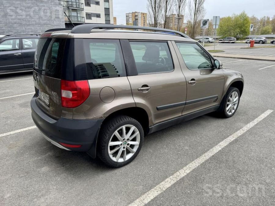 Green Skoda Yeti 2012 in Riga, with an engine capacity of 1.80 L and mileage of 206 thousand km for 4600 €, photo 4 on AUTOMOTO.COM.LV