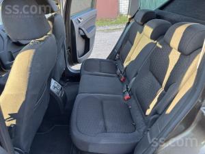 Green Skoda Yeti 2012 in Riga, with an engine capacity of 1.80 L and mileage of 206 thousand km for 4600 €, photo 8 on AUTOMOTO.COM.LV