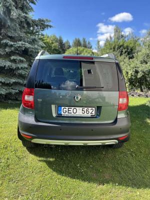 Zaļš Skoda Yeti 2012 Viļņa, ar dzinēja tilpumu 1.97 L un nobraukumu 146 tūkst. km par 6100 €, foto 6 vietnē AUTOMOTO.COM.LV
