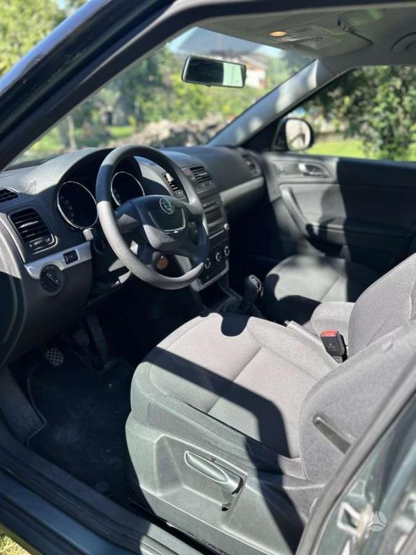 Zaļš Skoda Yeti 2012 Viļņa, ar dzinēja tilpumu 1.97 L un nobraukumu 146 tūkst. km par 6100 €, foto 10 vietnē AUTOMOTO.COM.LV