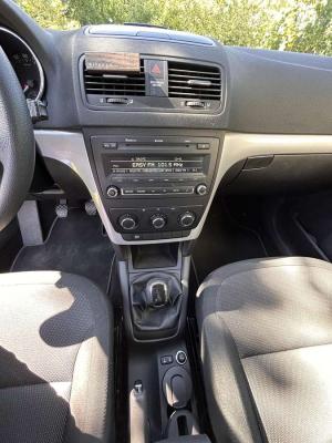Zaļš Skoda Yeti 2012 Viļņa, ar dzinēja tilpumu 1.97 L un nobraukumu 146 tūkst. km par 6100 €, foto 13 vietnē AUTOMOTO.COM.LV