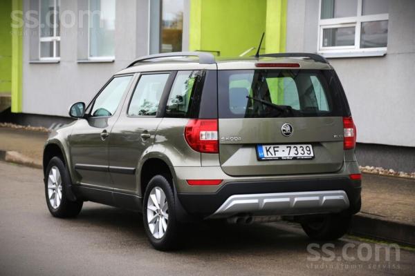 Green Skoda Yeti 2016 in Riga, with an engine capacity of 2.00 L and mileage of 294 thousand km for 5995 €, photo 7 on AUTOMOTO.COM.LV