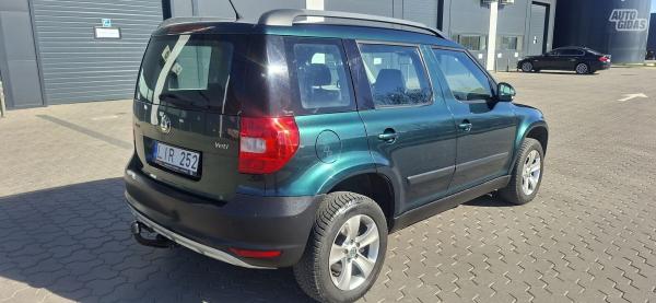 Green Skoda Yeti 2010 in Vilnius, with an engine capacity of 2.00 L and mileage of 269 thousand km for 4300 €, photo 5 on AUTOMOTO.COM.LV