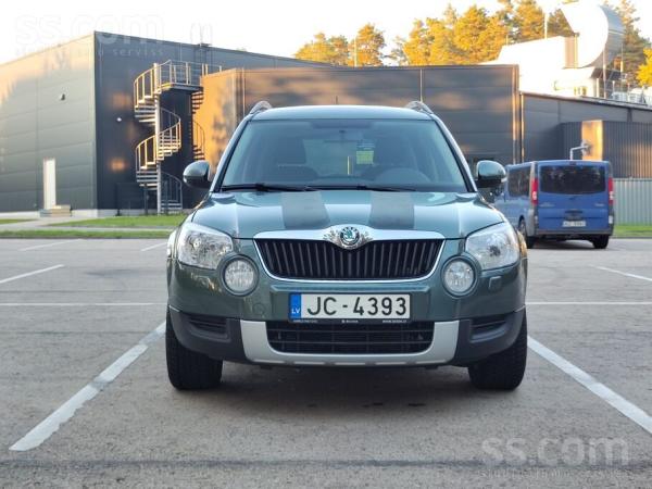 Skoda Yeti 2012 in Riga on AUTOMOTO.COM.LV Green Skoda Yeti 2012 in Riga, with an engine capacity of 2.00 L and mileage of 237 thousand km for 4440 €, photo 8 on AUTOMOTO.COM.LV