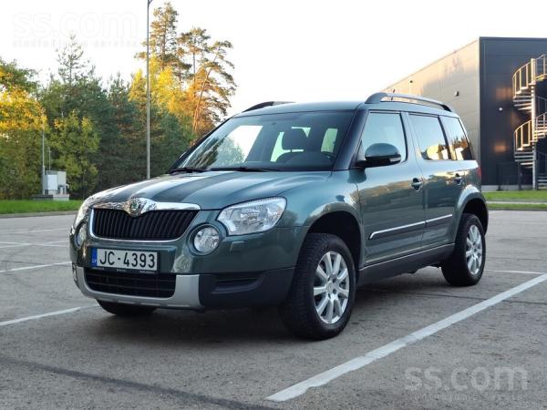 Skoda Yeti 2012 in Riga on AUTOMOTO.COM.LV Green Skoda Yeti 2012 in Riga, with an engine capacity of 2.00 L and mileage of 237 thousand km for 4440 €, photo 10 on AUTOMOTO.COM.LV