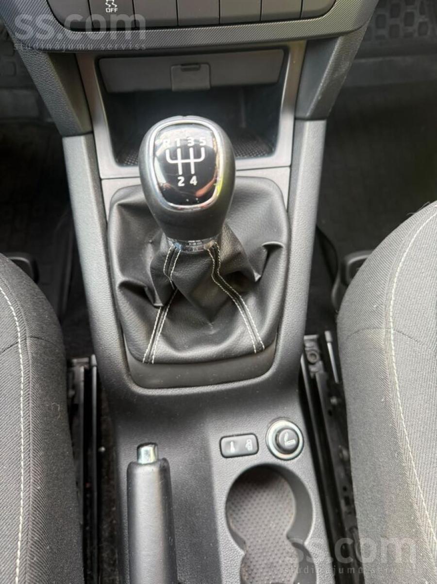 Zaļš Skoda Yeti 2014 Rīga, ar dzinēja tilpumu 2.00 L un nobraukumu 136 tūkst. km par 4700 €, foto 13 vietnē AUTOMOTO.COM.LV