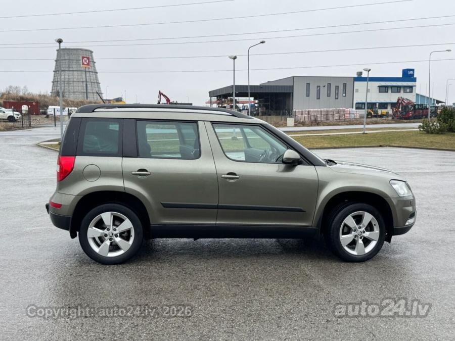 Green Skoda Yeti 2016 in Tallinn, with an engine capacity of 1.40 L and mileage of 306 thousand km for 10000 €, photo 7 on AUTOMOTO.COM.LV