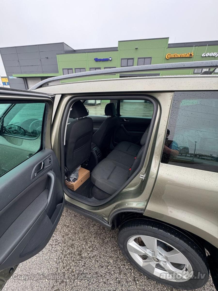 Green Skoda Yeti 2016 in Tallinn, with an engine capacity of 1.40 L and mileage of 306 thousand km for 10000 €, photo 12 on AUTOMOTO.COM.LV
