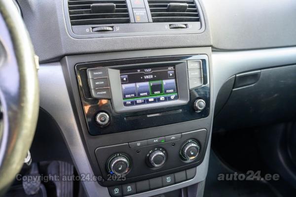 Zaļš Skoda Yeti 2017 Tallina, ar dzinēja tilpumu 1.20 L un nobraukumu 154 tūkst. km par 8900 €, foto 11 vietnē AUTOMOTO.COM.LV