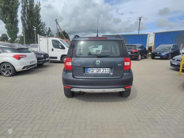 Grey Skoda Yeti 2009 in Taurage, with an engine capacity of 1.97 L and mileage of 282 thousand km for 4900 €, photo 6 on AUTOMOTO.COM.LV
